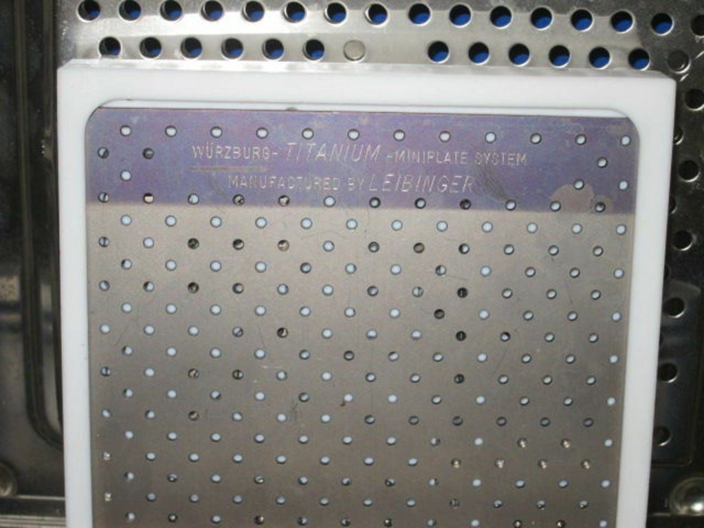 LEIBINGER Wurzburg-Titanium Mini Plate System In Tray (31DM) – KeeboVet ...